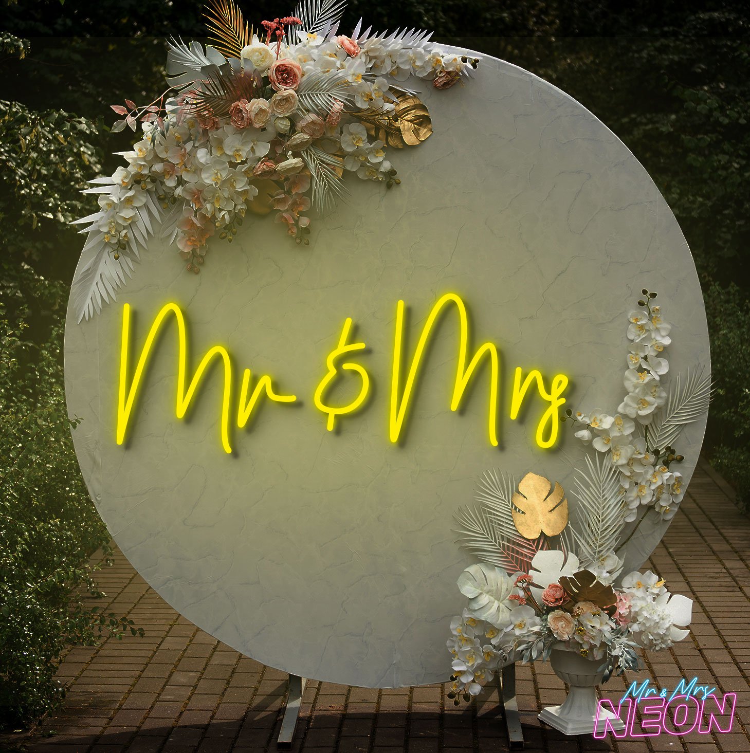 Mr & Mrs Neon Light Sign - On Sale Now!
